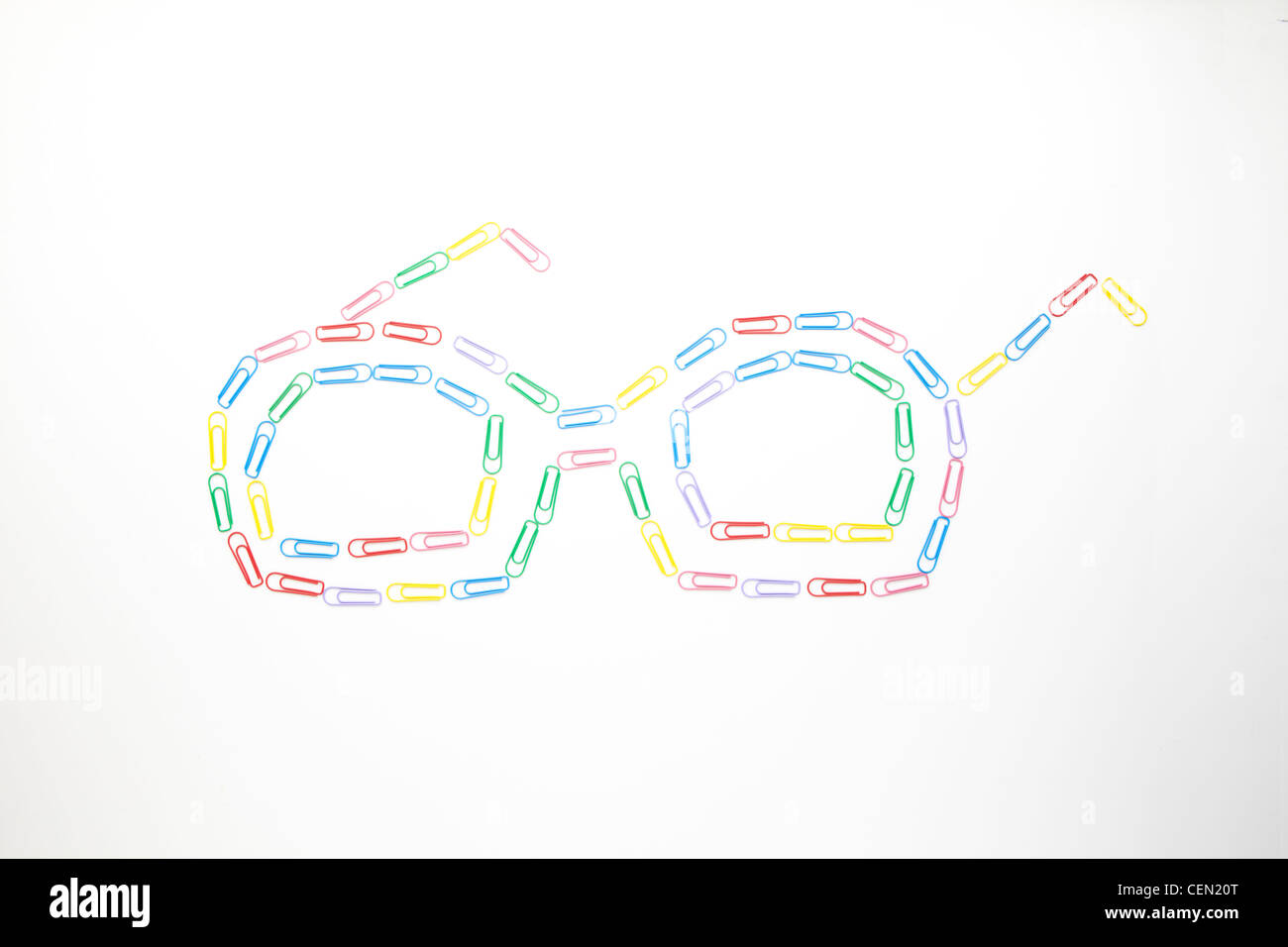 Glasses made out of paper clips Stock Photo - Alamy