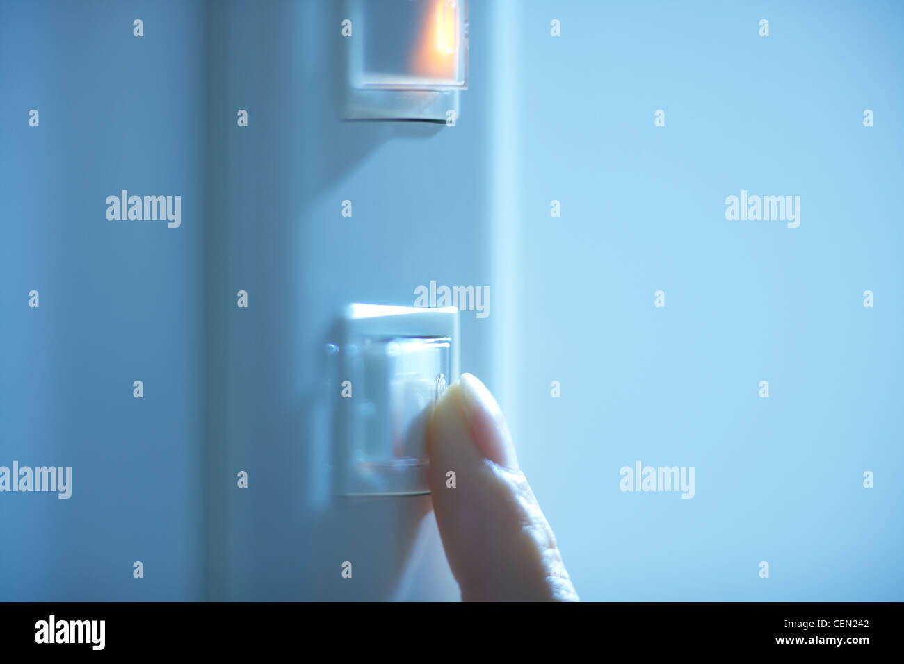 Turning off light switch hi-res stock photography and images - Alamy