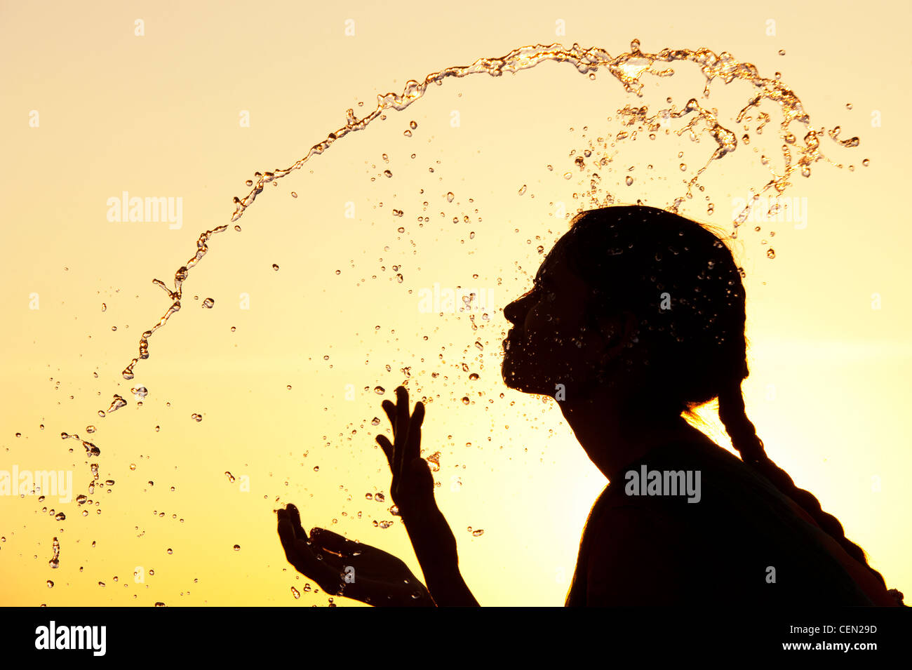 Indian girl cooling off hi-res stock photography and images - Alamy