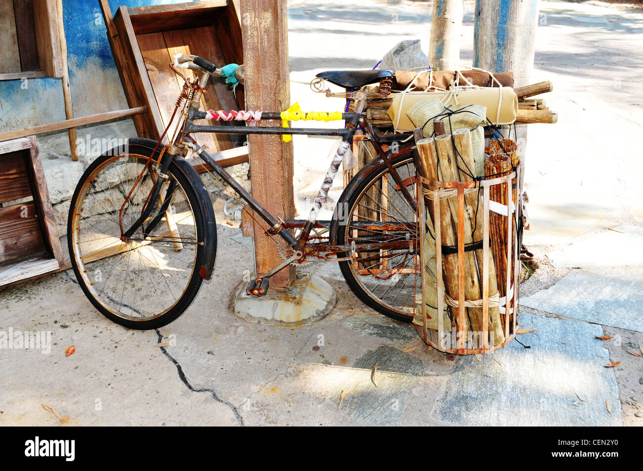 Old iron bycicle hi-res stock photography and images - Alamy