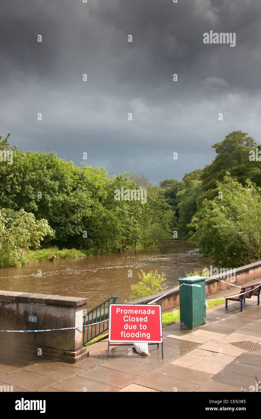 Closed river hi-res stock photography and images - Alamy