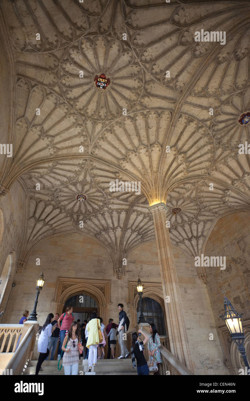 England, Oxfordshire, Oxford, Christ Church College Cathedral, The ...