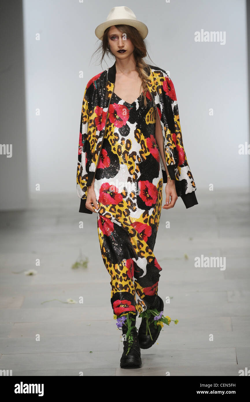Ashish London Ready to WearSpringSummer 2012 Stock Photo - Alamy