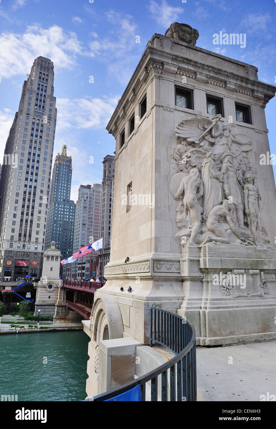 Chicago street view with urban architecture Stock Photo - Alamy