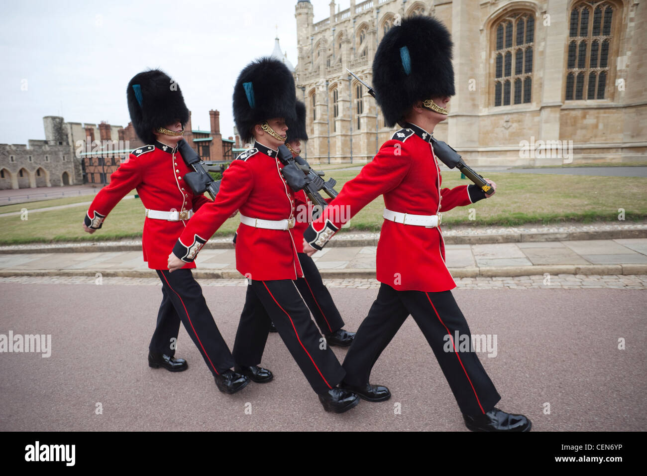 England, Berkshire, Windsor, Guards in Windsor Castle Stock Photo - Alamy