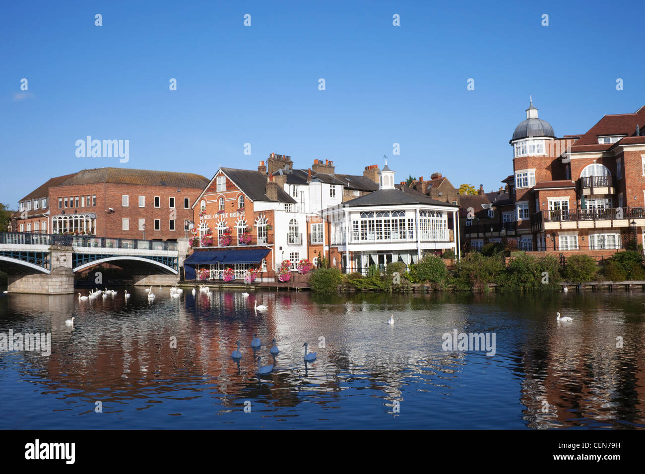 England, Berkshire, Eton, River Thames and Riverfront Skyline Stock ...