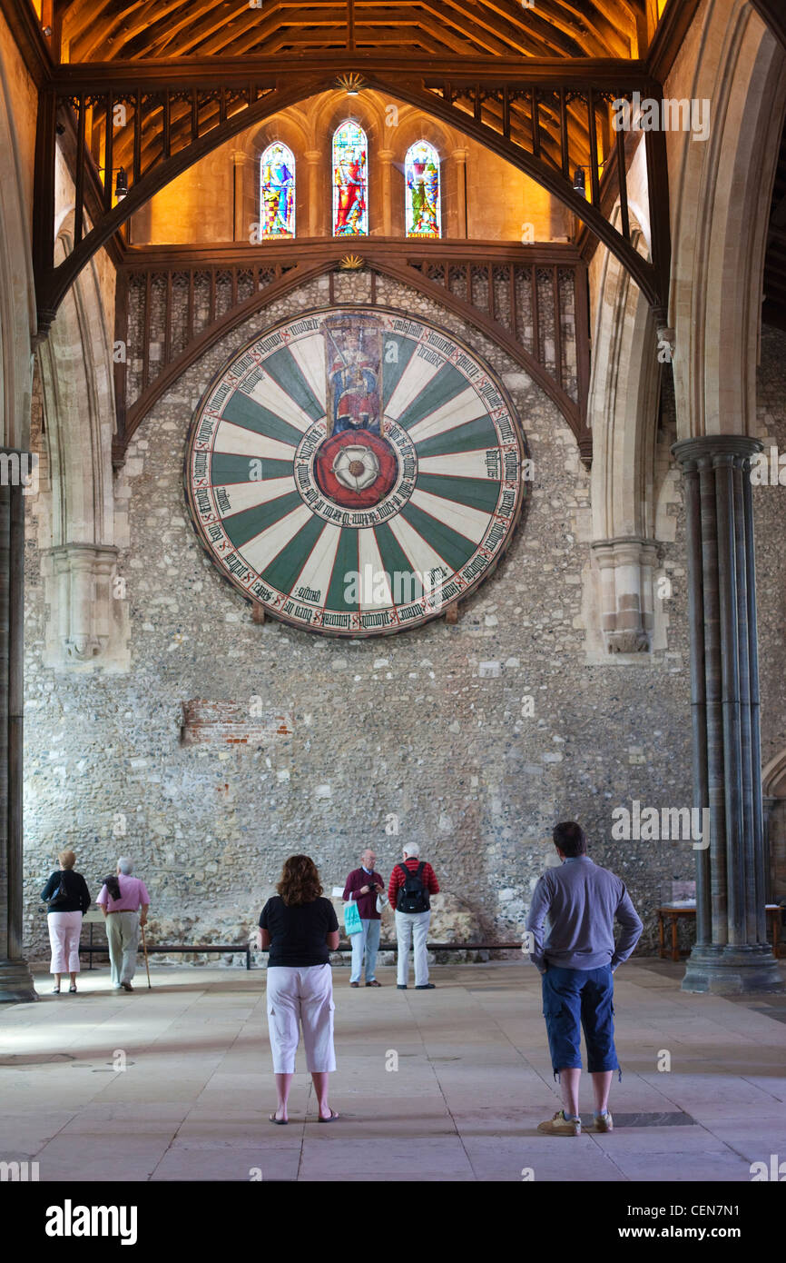 King arthurs round table hi-res stock photography and images - Alamy