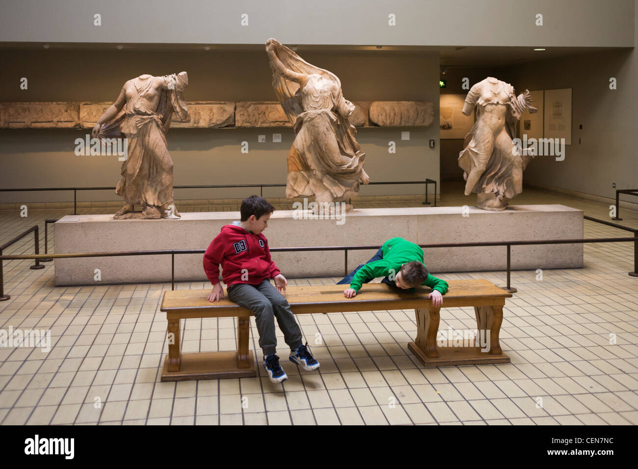 Metopes hi-res stock photography and images - Alamy