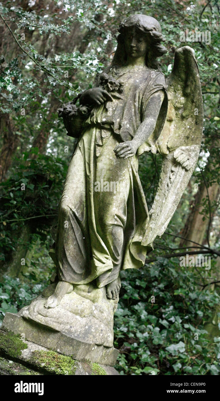 Angel at the tomb hi-res stock photography and images - Alamy