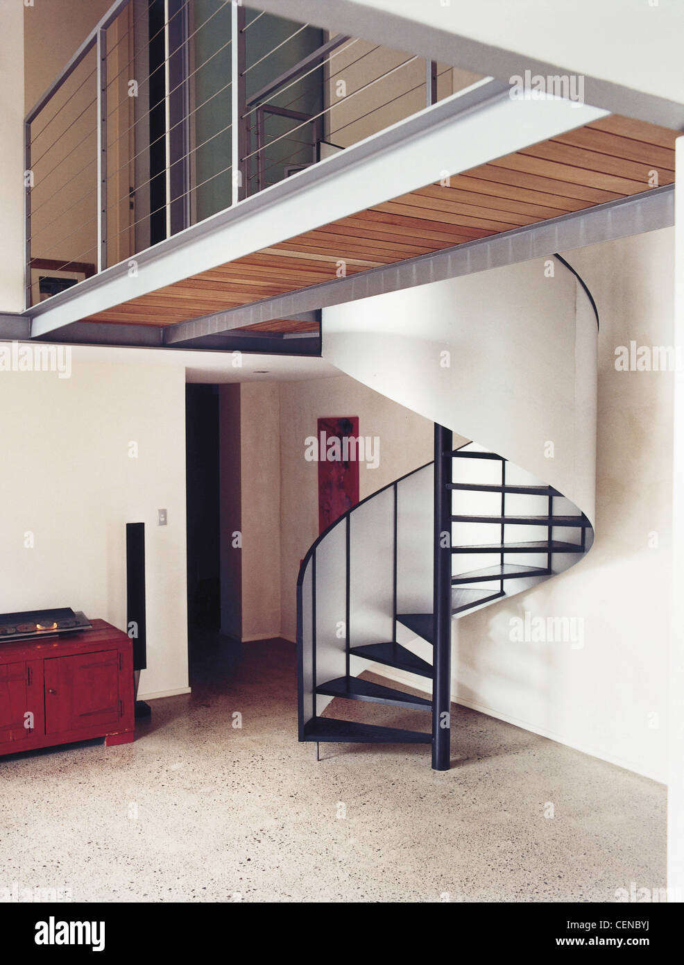 REAL HOMES:INDUSTRIAL REVOLUTION: An apartment in a converted factory ...