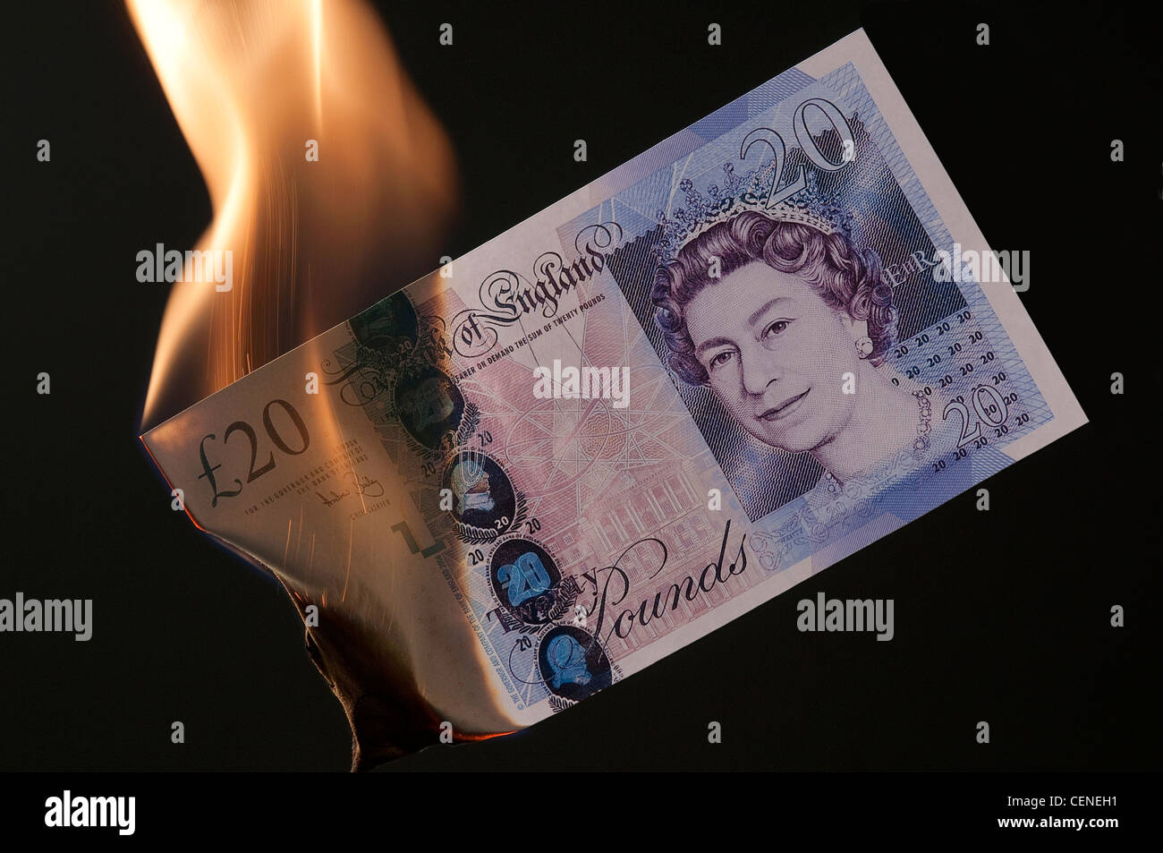 British money burning hi-res stock photography and images - Alamy