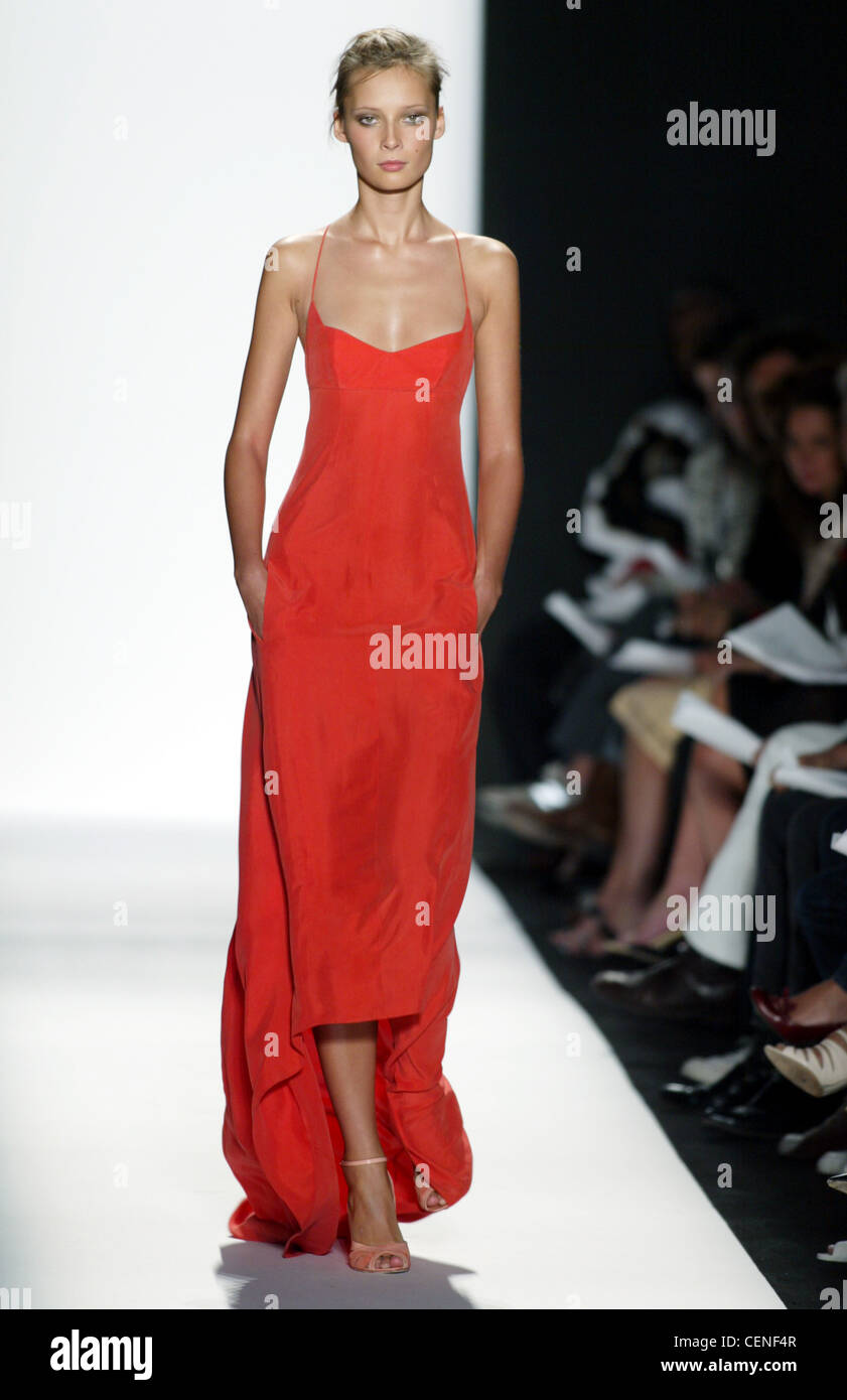 Narciso Rodriguez New York Ready To Wear Spring Summer Model Tiiu Kuik ...