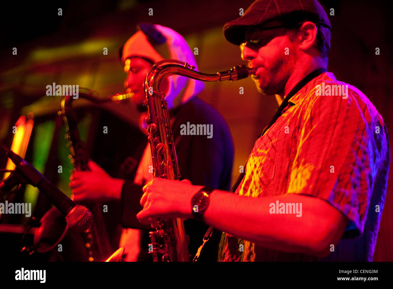 Mamarazzi hi-res stock photography and images - Alamy