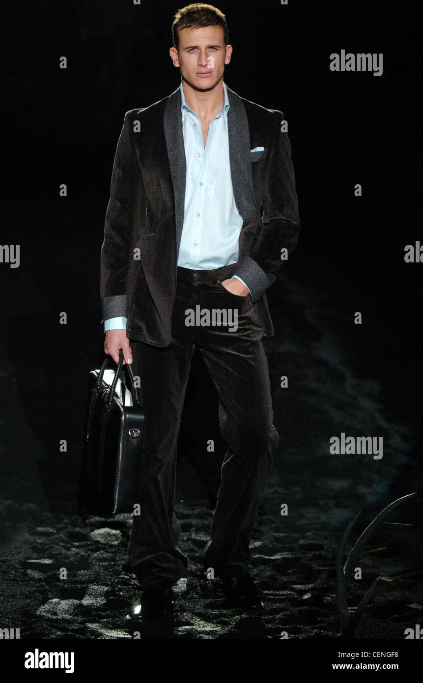 Boateng Milan Menswear Ready to Wear Autumn Winter Brown velvet suit ...