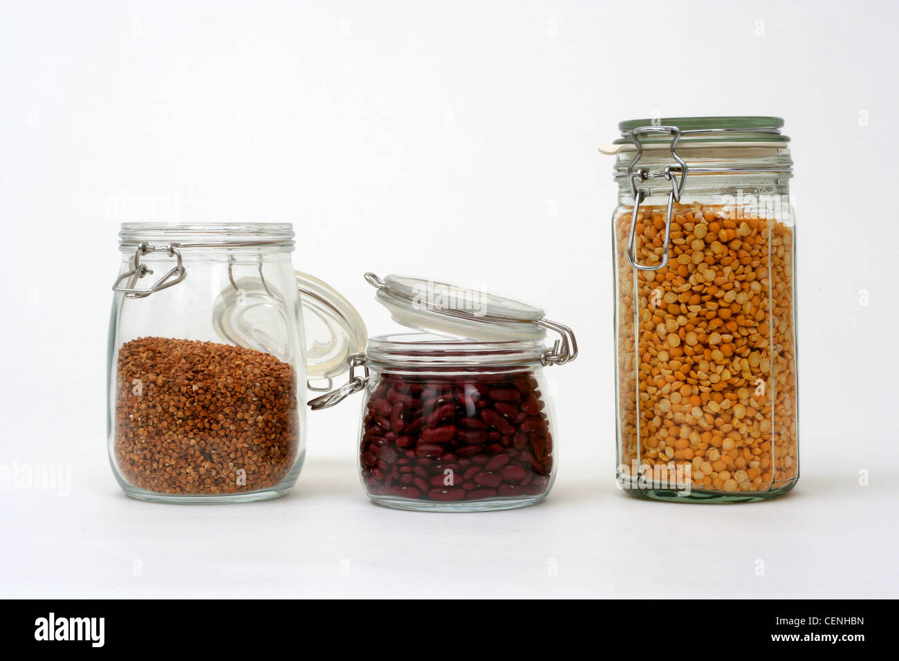 Pulses cut out hi-res stock photography and images - Alamy