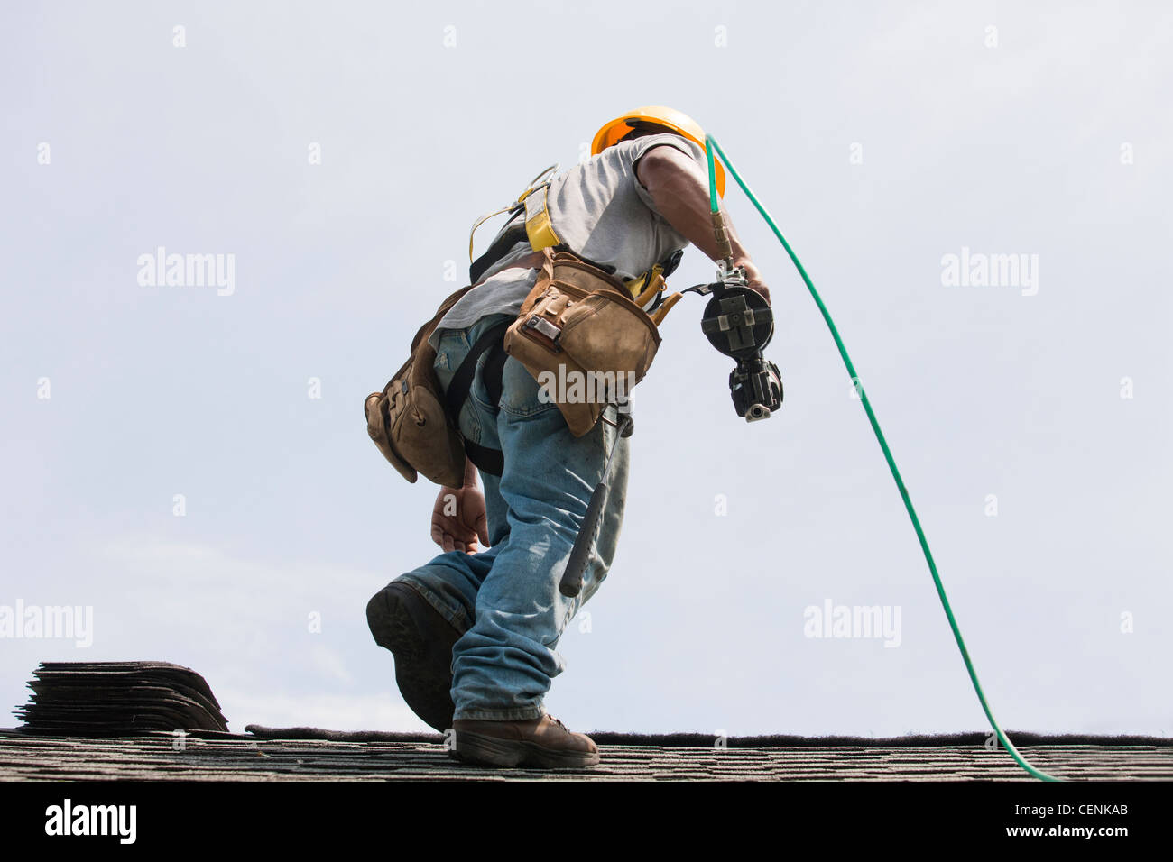 Shingling gun hi-res stock photography and images - Alamy