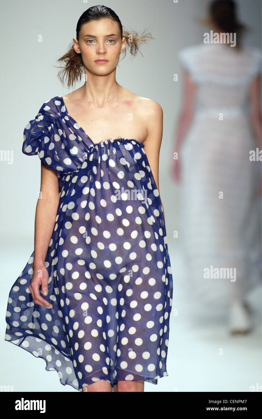 Tata Naka London Ready to Wear Autumn Winter Dark blonde female model ...