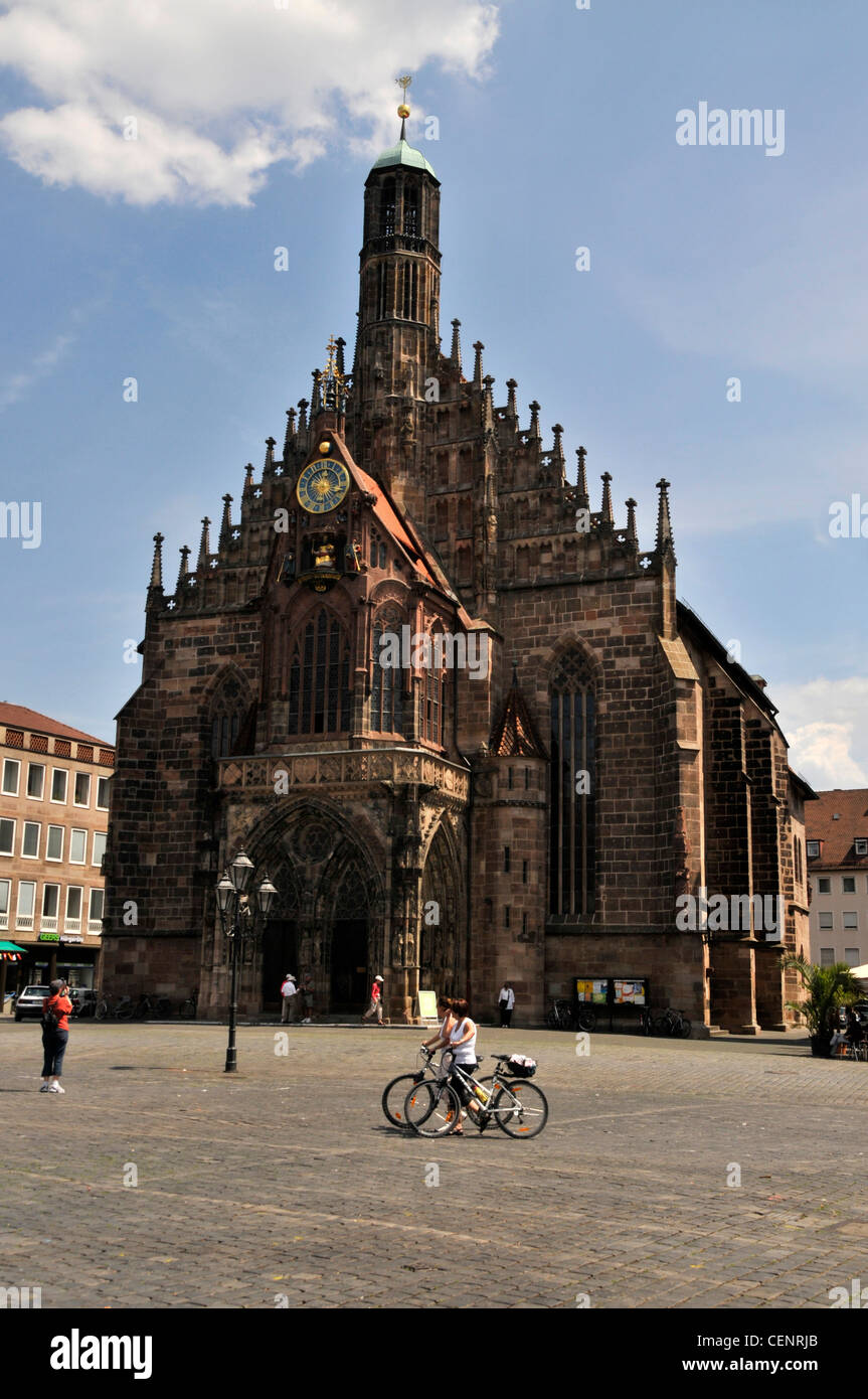 Nuremberg's main market square hi-res stock photography and images - Alamy