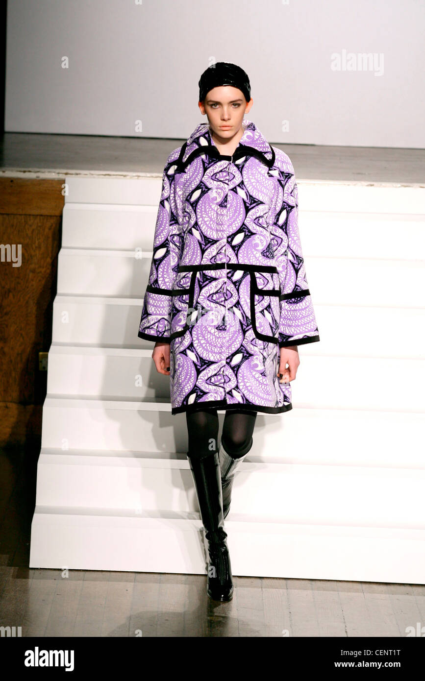 Duro Olowu London Ready to Wear Autumn Winter Model Georgia Frost ...