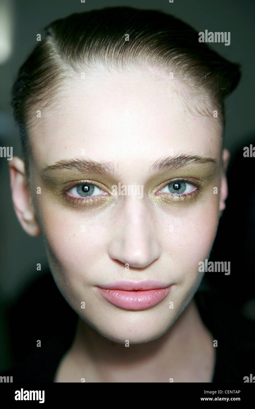 Wearing loewe hi-res stock photography and images - Alamy