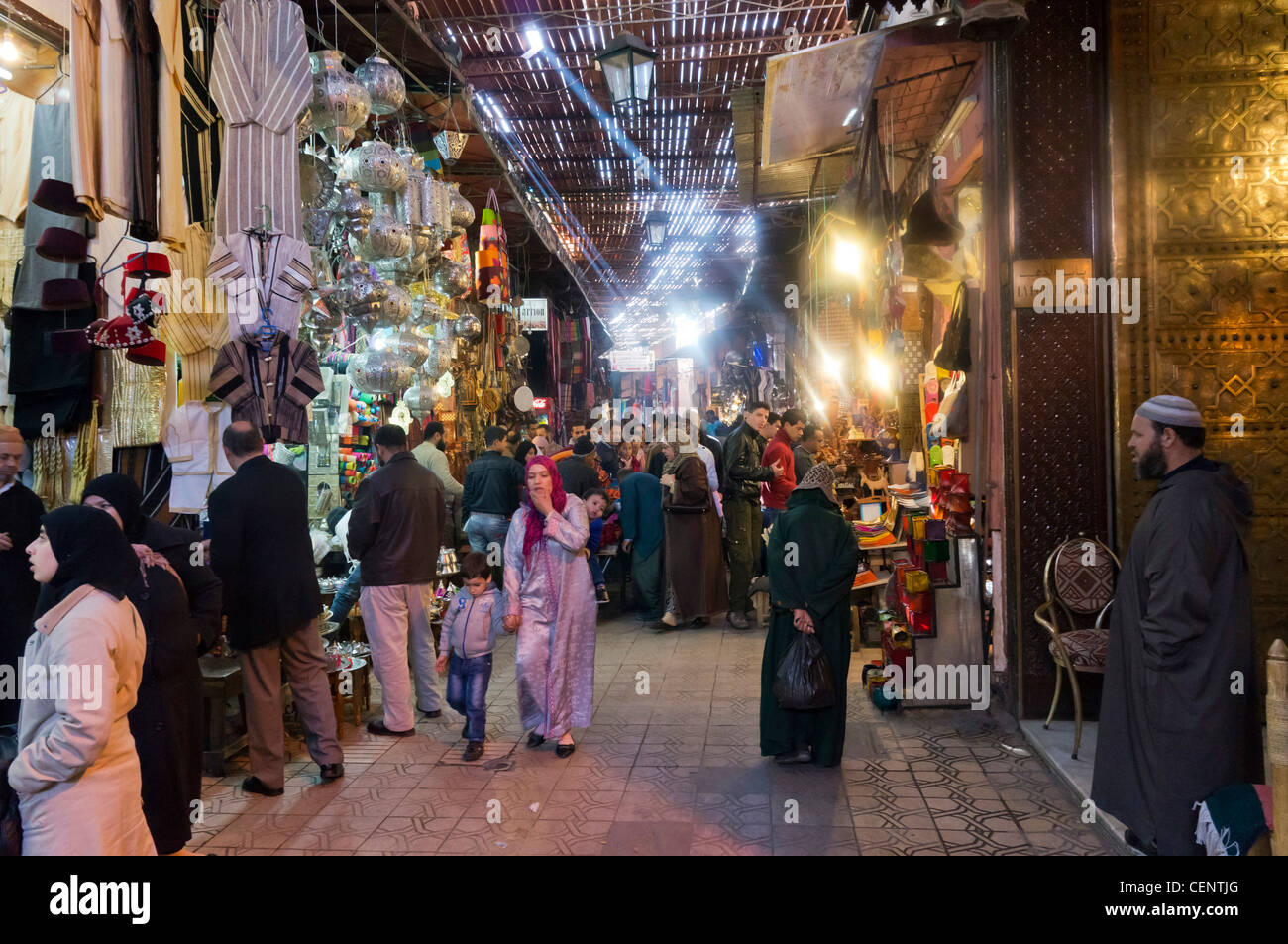 Souk in marrakech morocco hi-res stock photography and images - Alamy