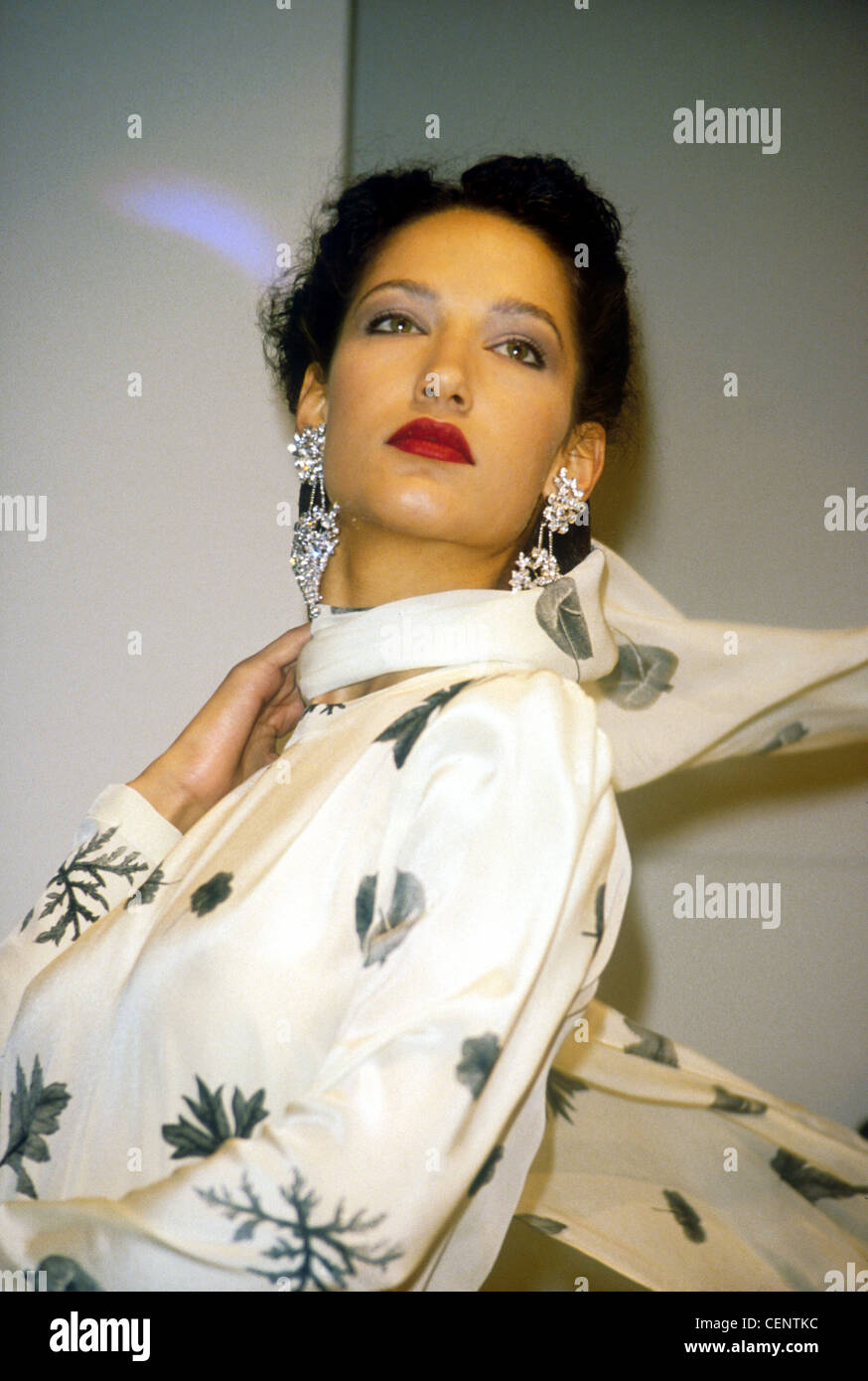 Silver satin blouse hi-res stock photography and images - Alamy