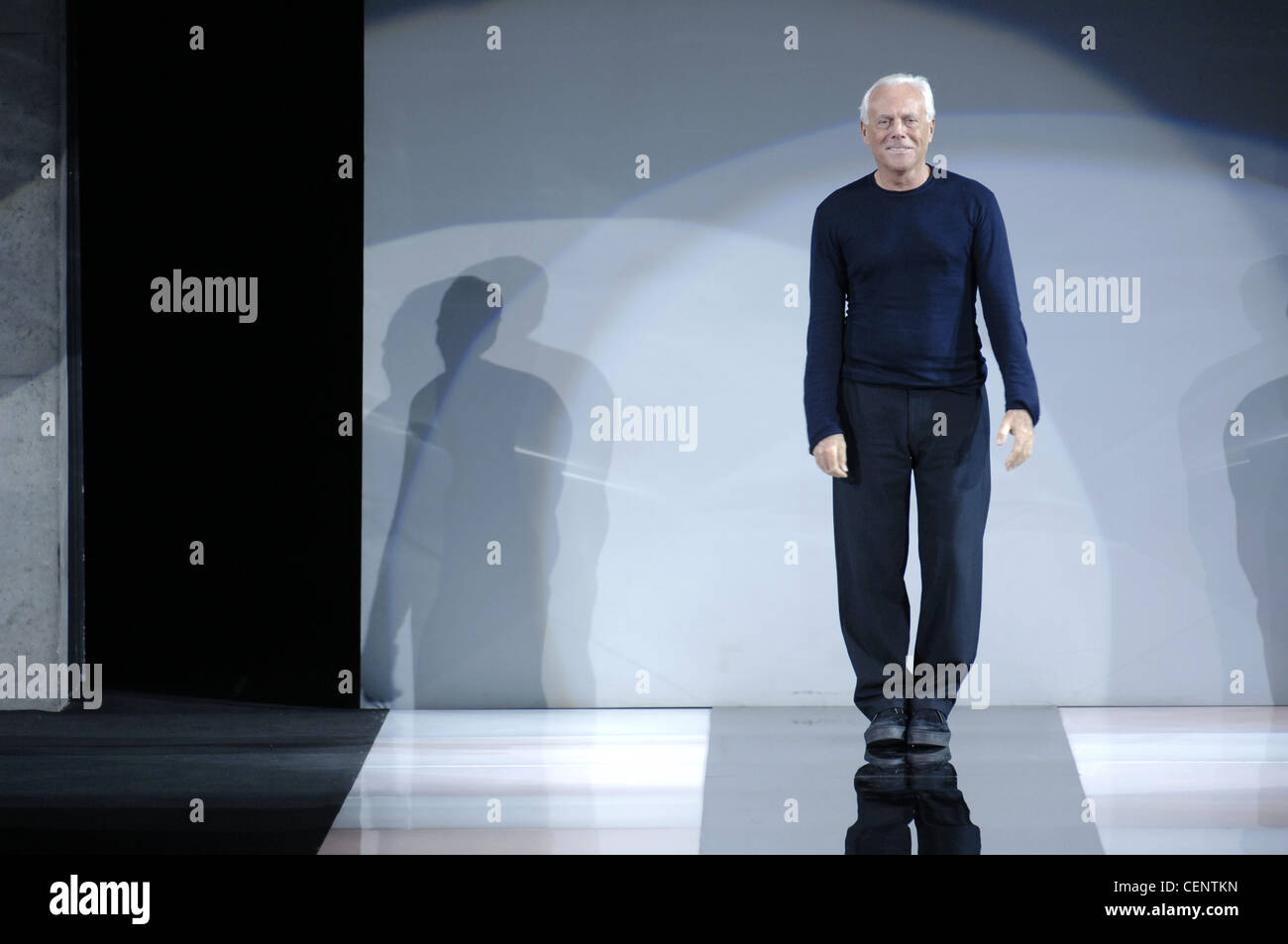 Emporio armani fashion show giorgio armani hi-res stock photography and ...