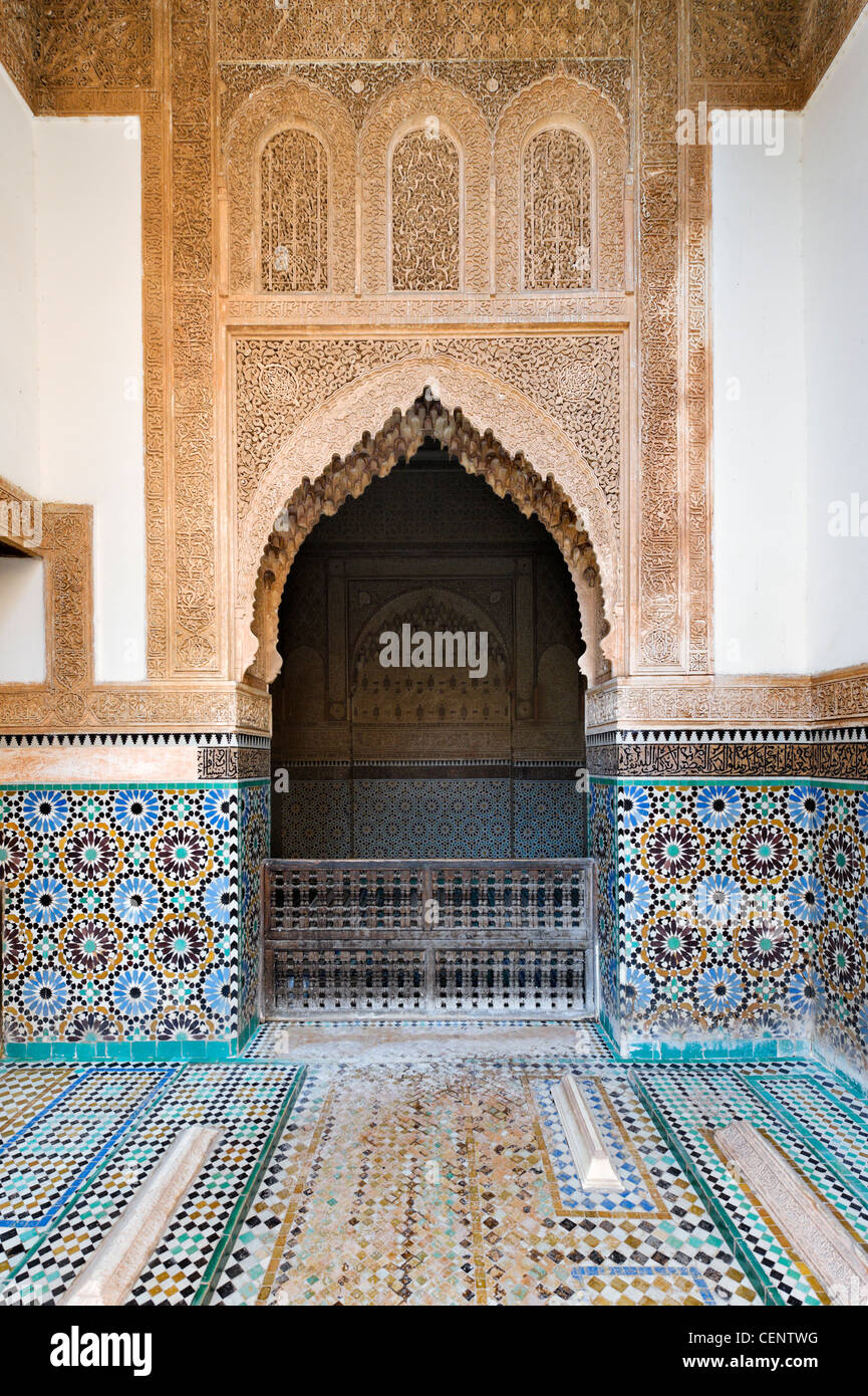 Old medina marrakech arch hi-res stock photography and images - Alamy