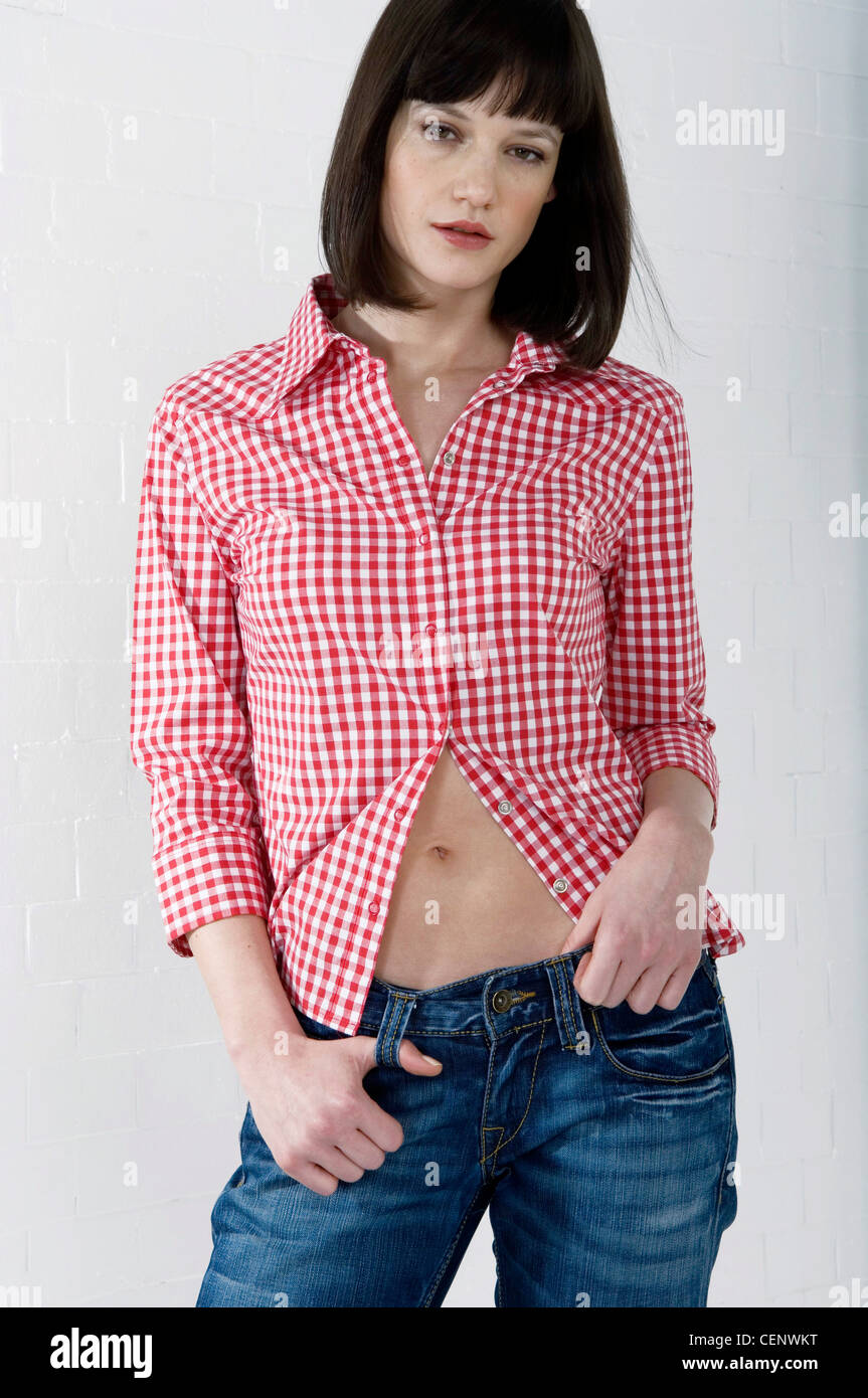 Woman midriff navel navel hi-res stock photography and images - Alamy