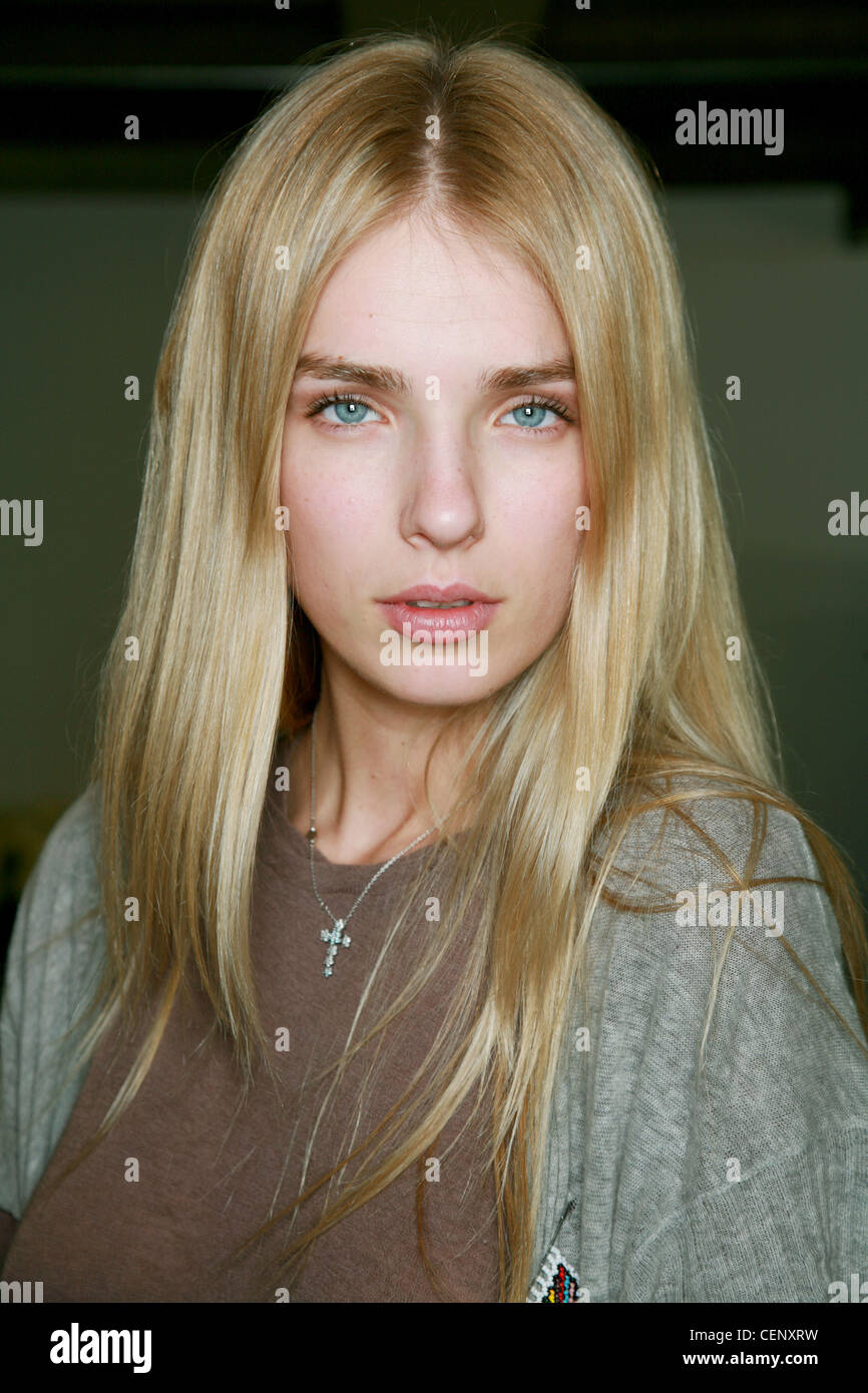 Christopher Kane London Ready to Wear Spring Summer Model long blonde ...