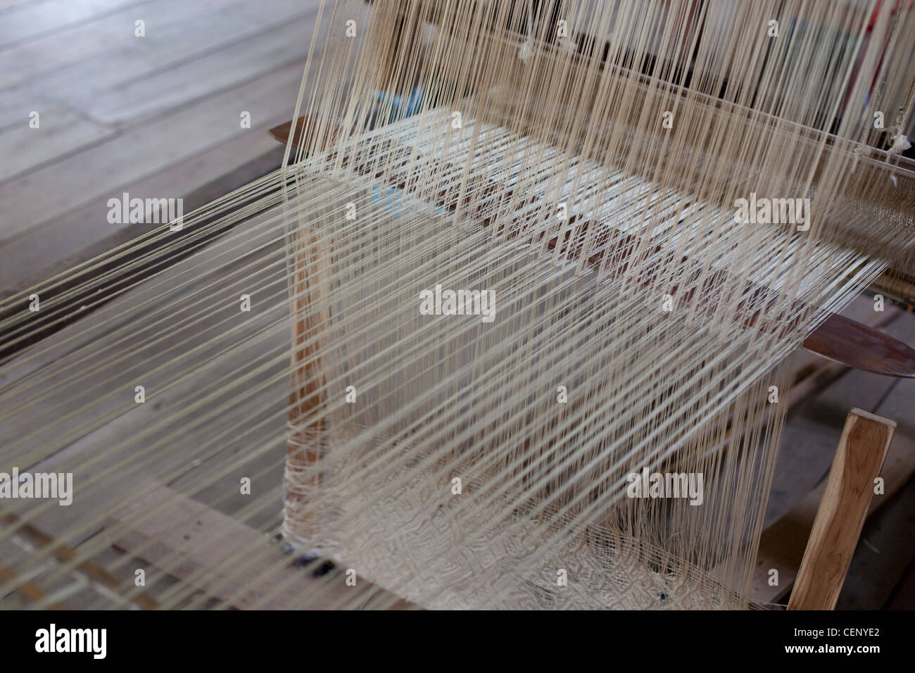 Weaving loom hi-res stock photography and images - Alamy