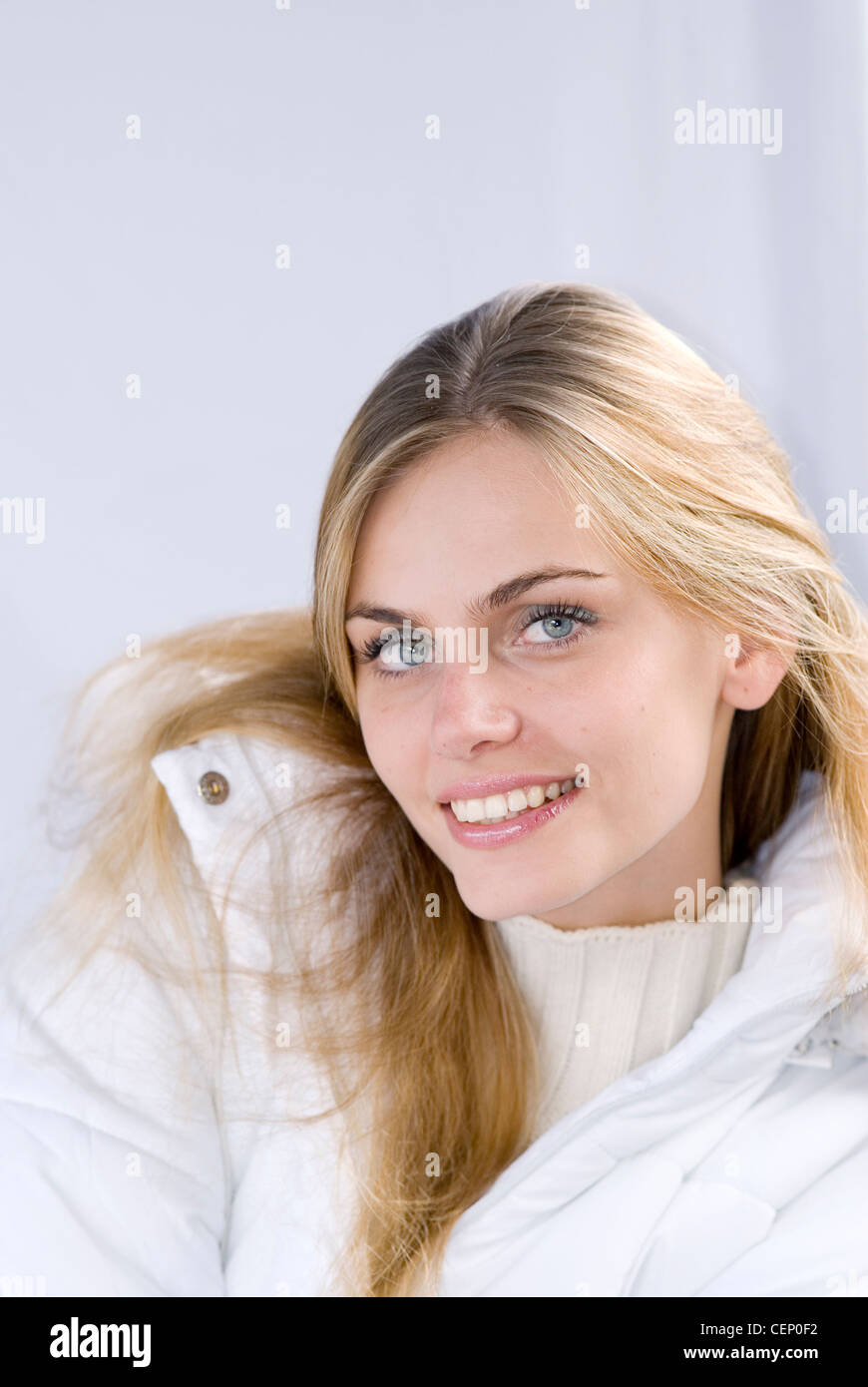 Female puffer jacket hi-res stock photography and images - Alamy