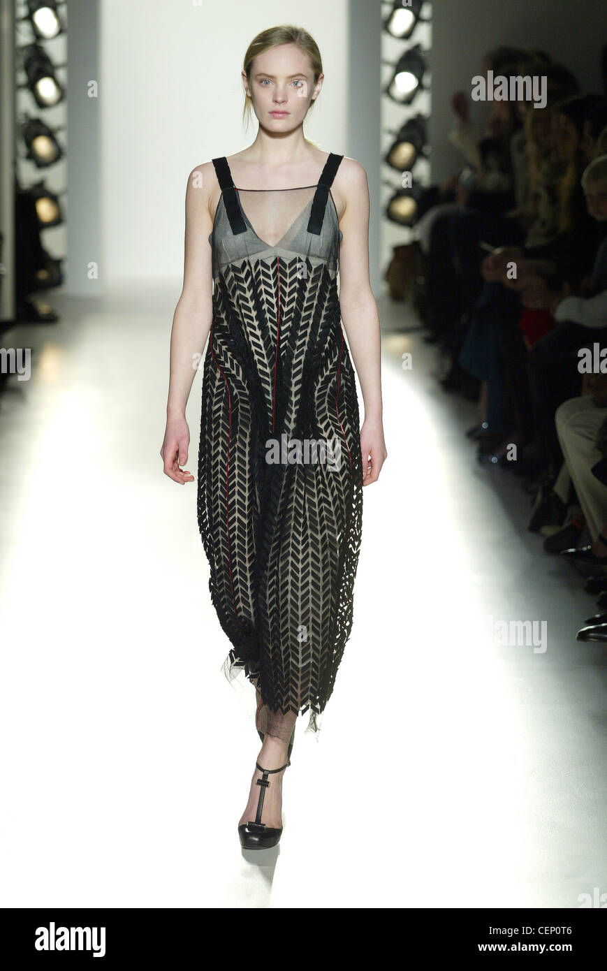 Calvin Klein New York Ready to Wear Autumn Winter Blonde female model ...