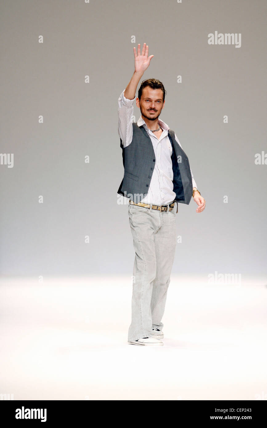 Matthew Williamson New York Ready to Wear Spring Summer Fashion ...