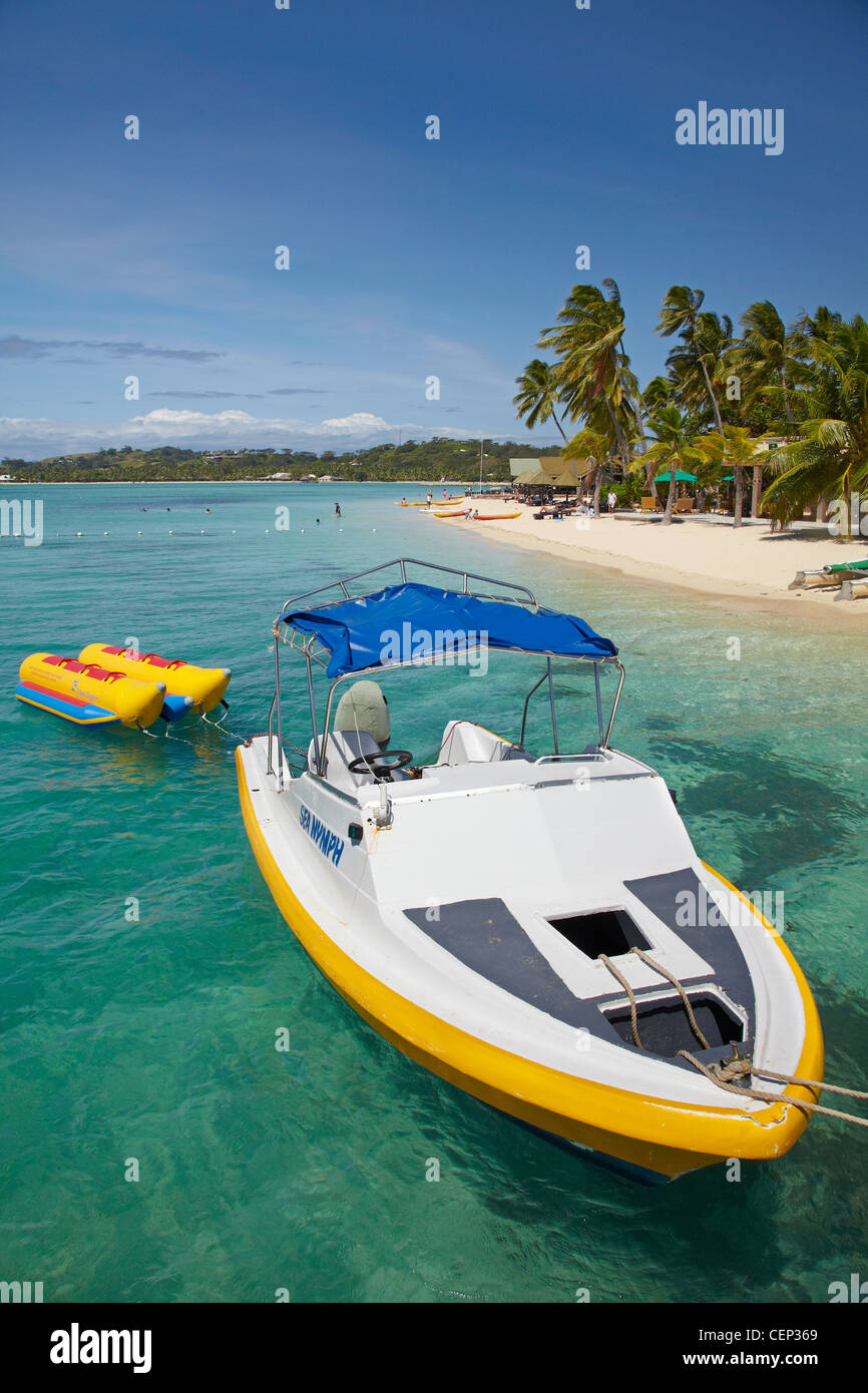 Powerboat and banana boat, Plantation Island Resort, Malolo Lailai ...