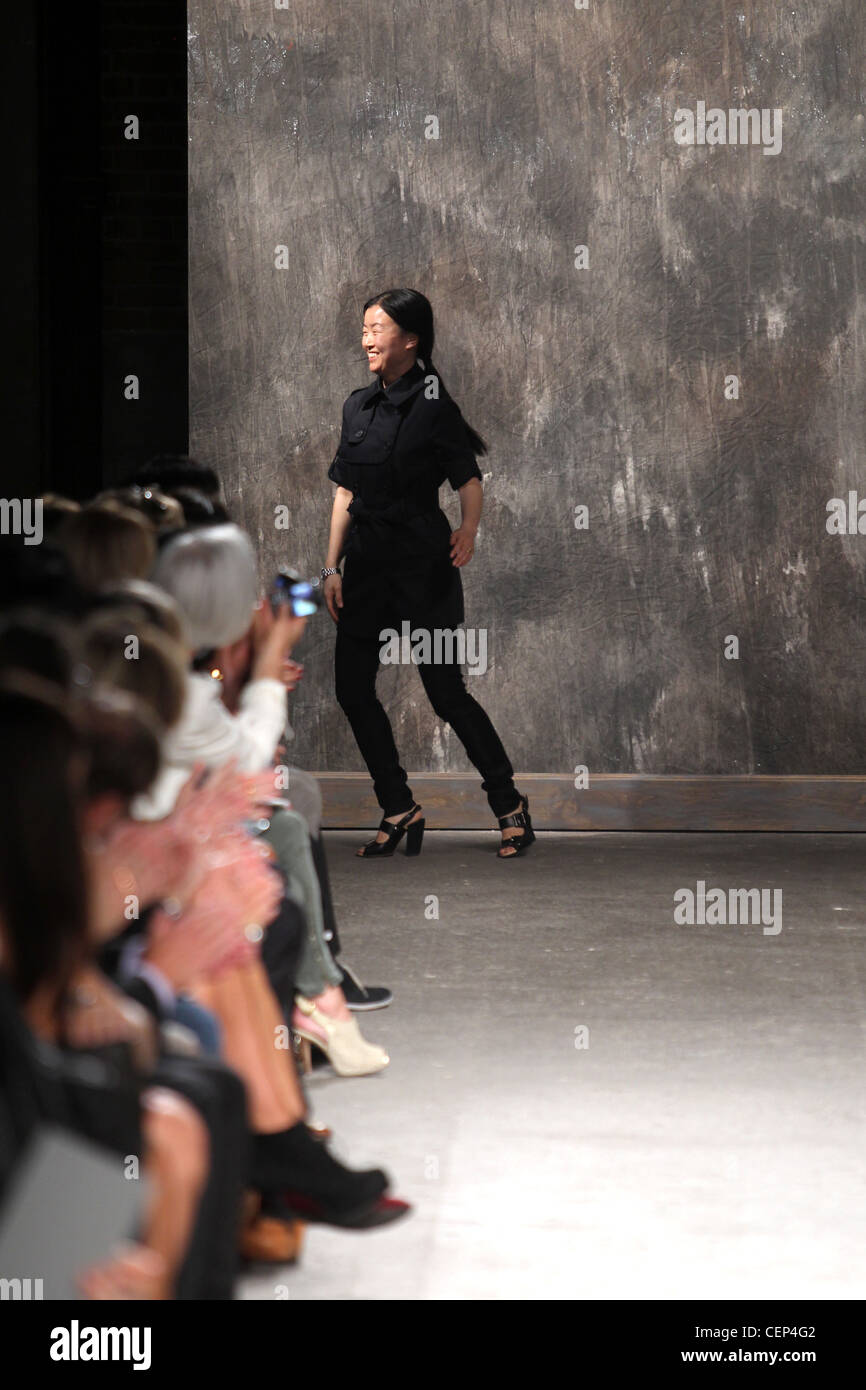 Doo Ri New York Ready to Wear Spring Summer 2011Fashion designer Doo Ri ...