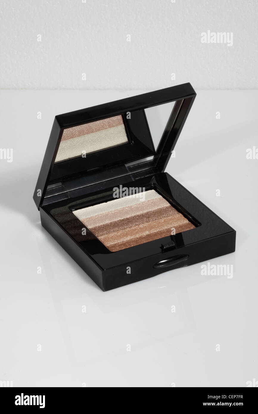 Still life make up Stock Photo - Alamy