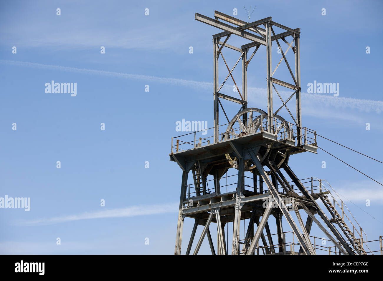 Cornish Tin Mine lift shaft and Machinery Stock Photo - Alamy