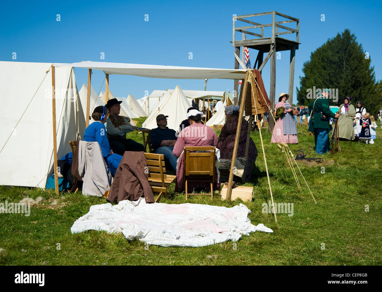 American soldiers and civilians hi-res stock photography and images - Alamy