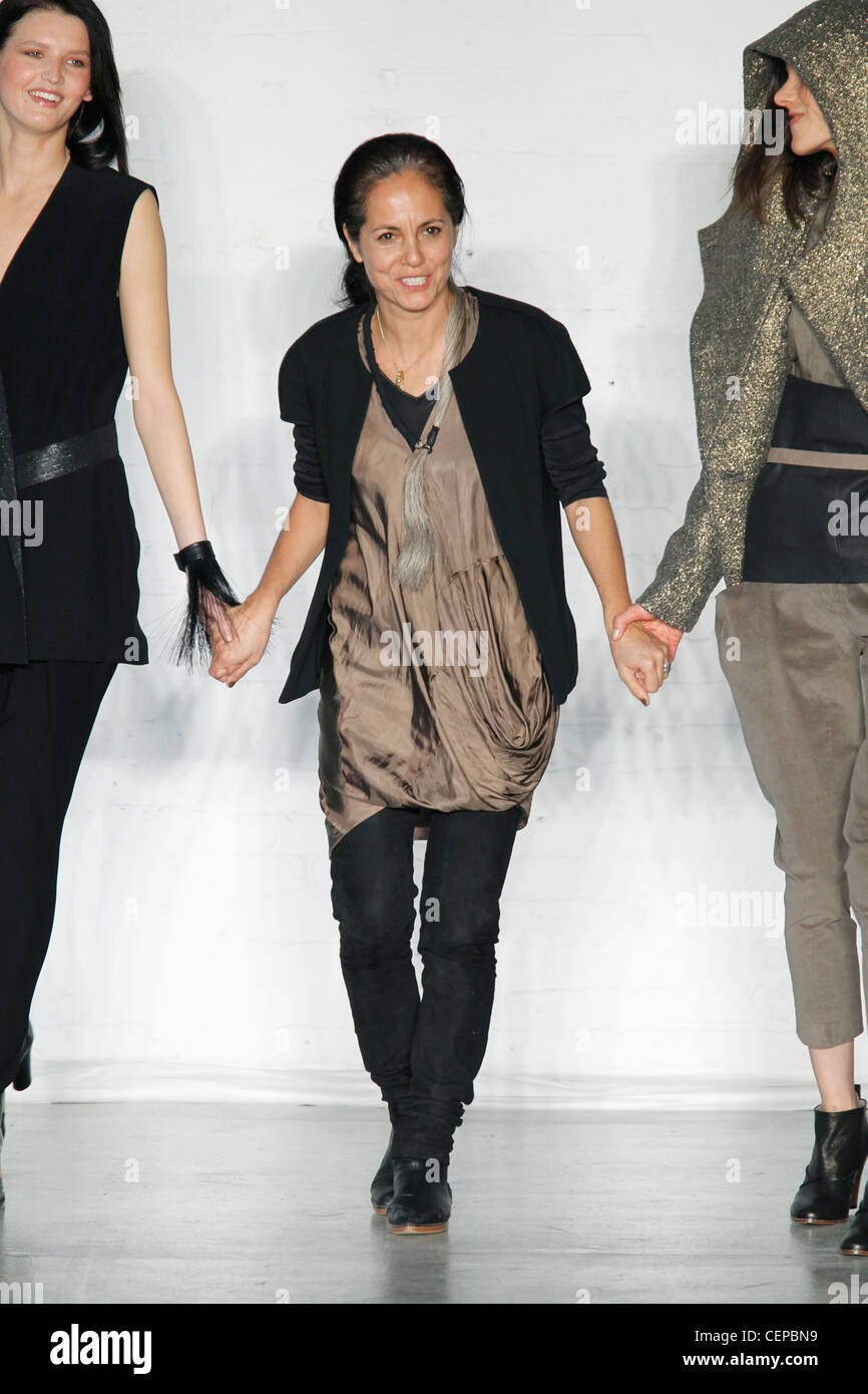 Zero Maria Cornejo New York Ready to Wear Autumn Winter 2011 2012 ...