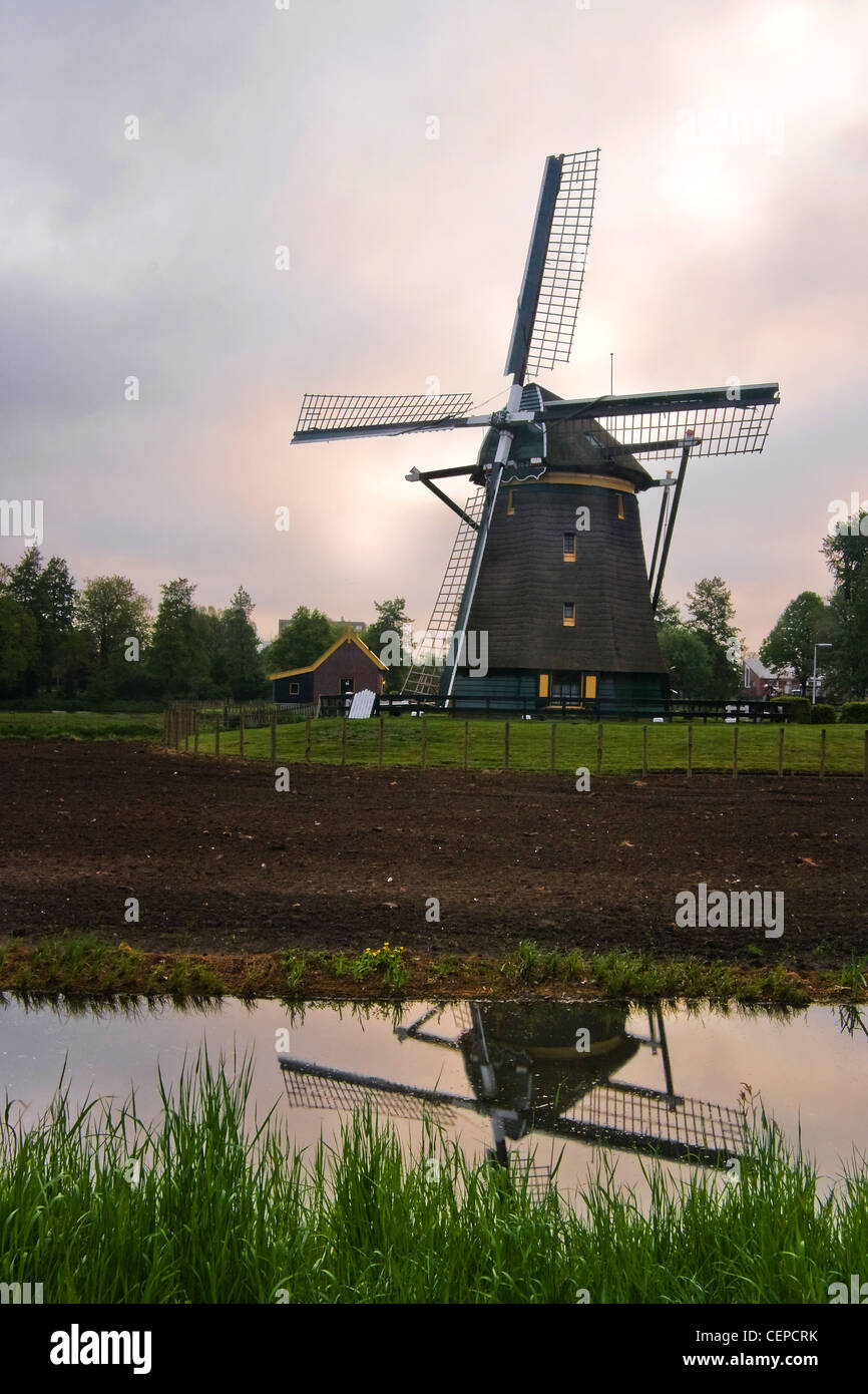 Dutch mill hi-res stock photography and images - Alamy