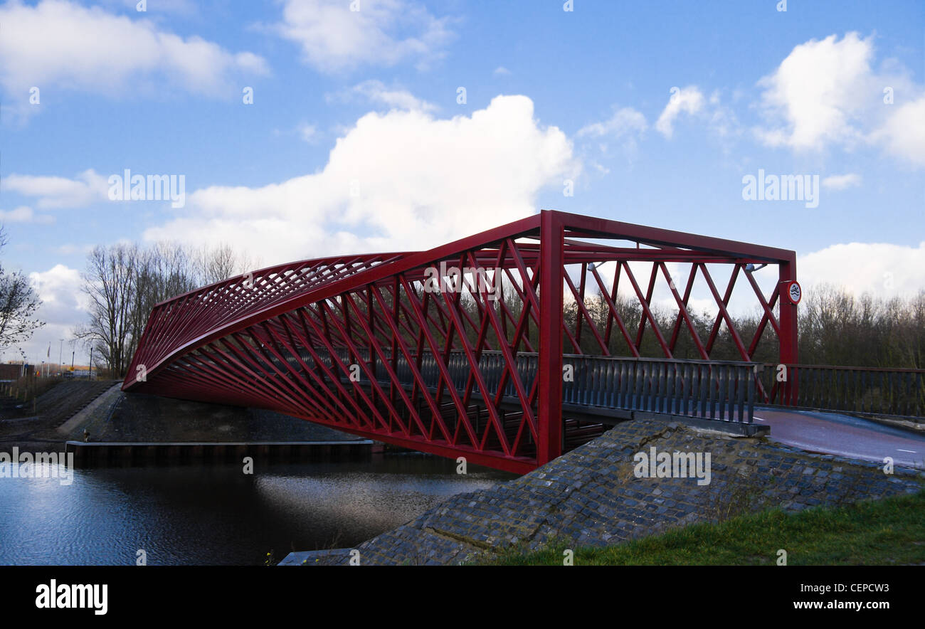 Red white and blue bridge hi-res stock photography and images - Alamy