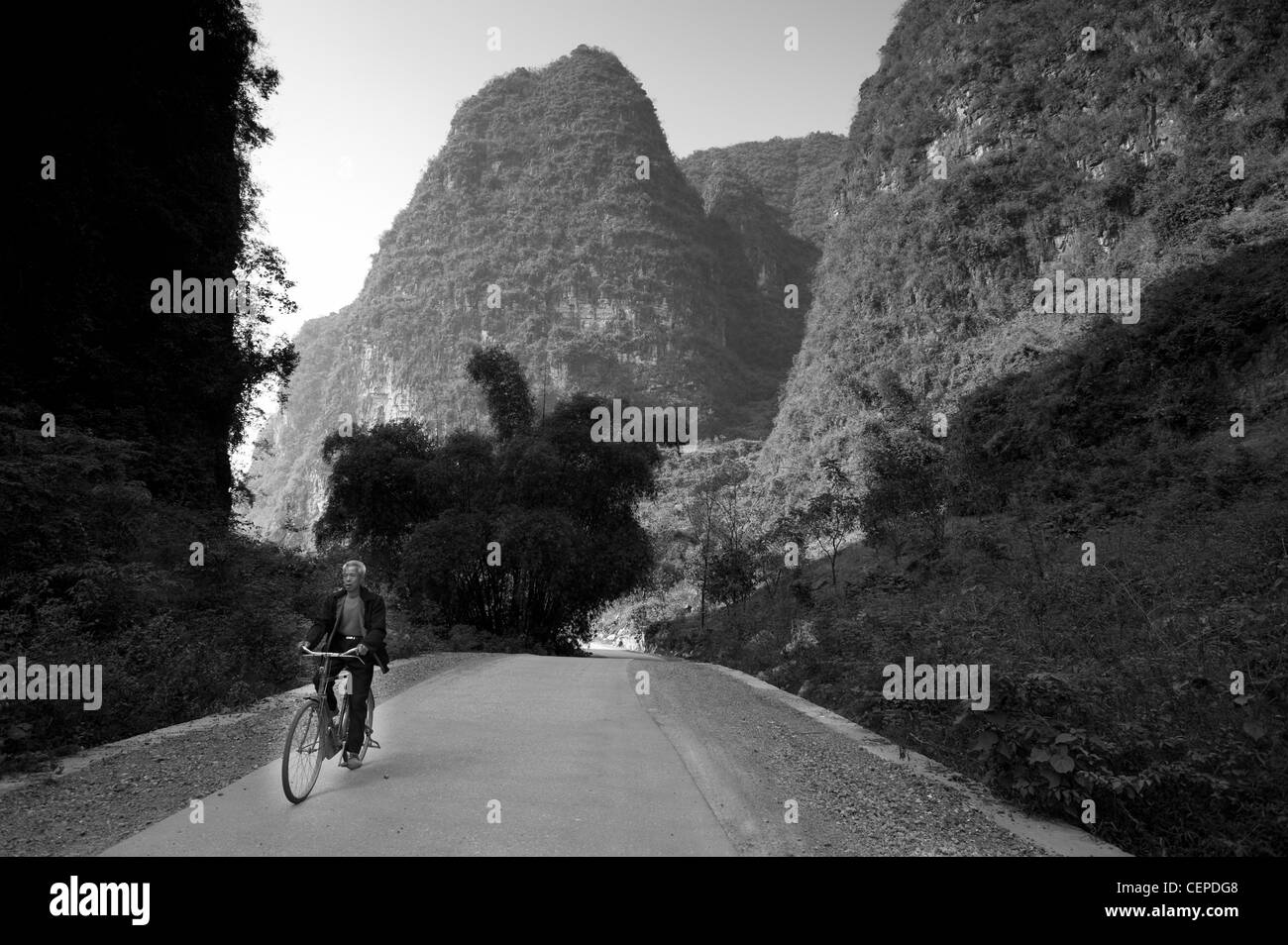 Ride riding rides Black and White Stock Photos & Images - Alamy