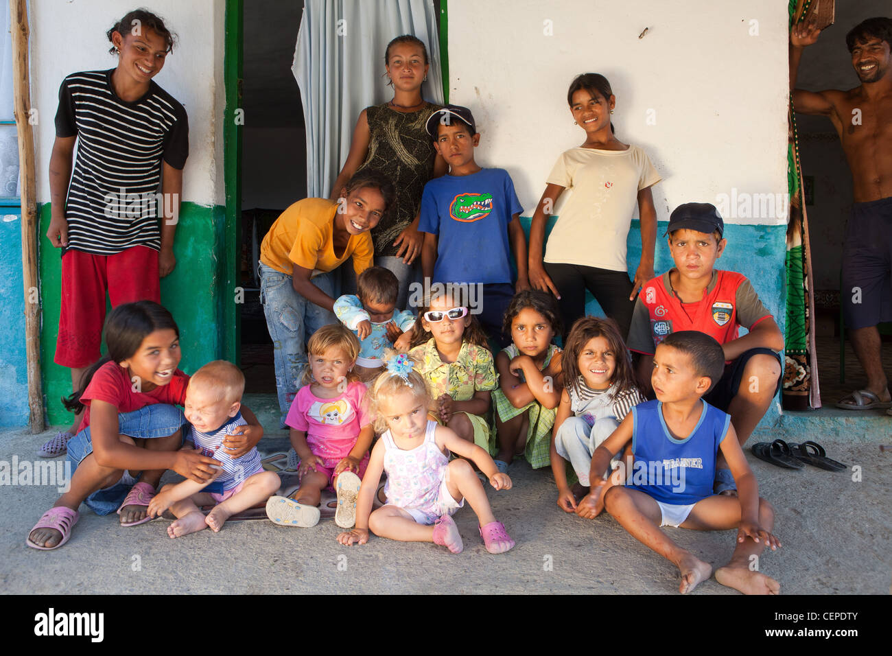 Bulgarian family of Roma Gypsies Stock Photo - Alamy