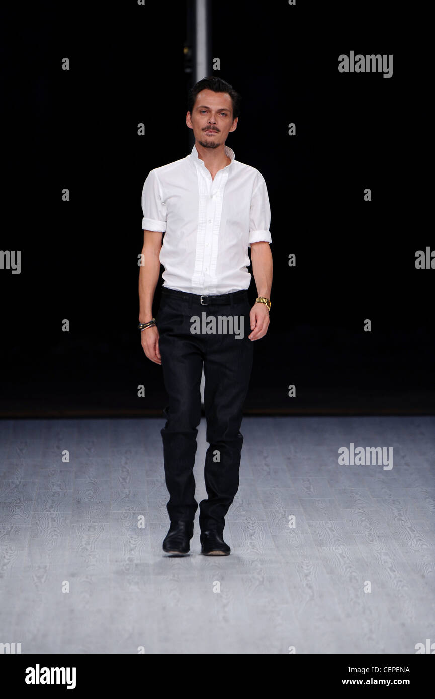 Designer matthew williamson hi-res stock photography and images - Alamy