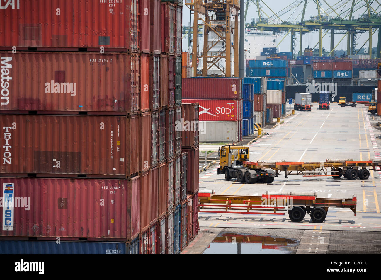 Singapore transport hi-res stock photography and images - Alamy