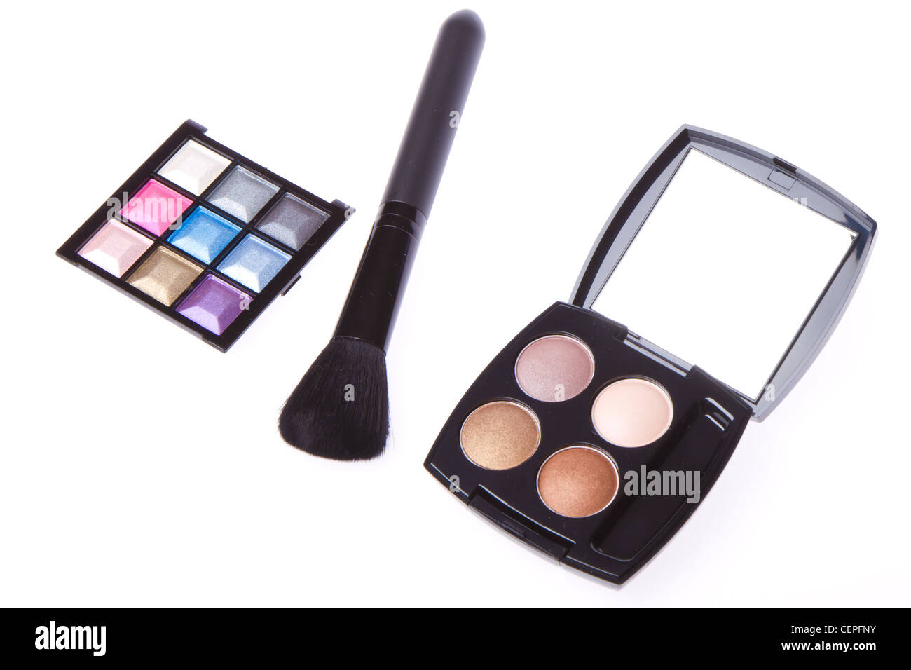 set of compact eyeshadows isolated on white Stock Photo - Alamy