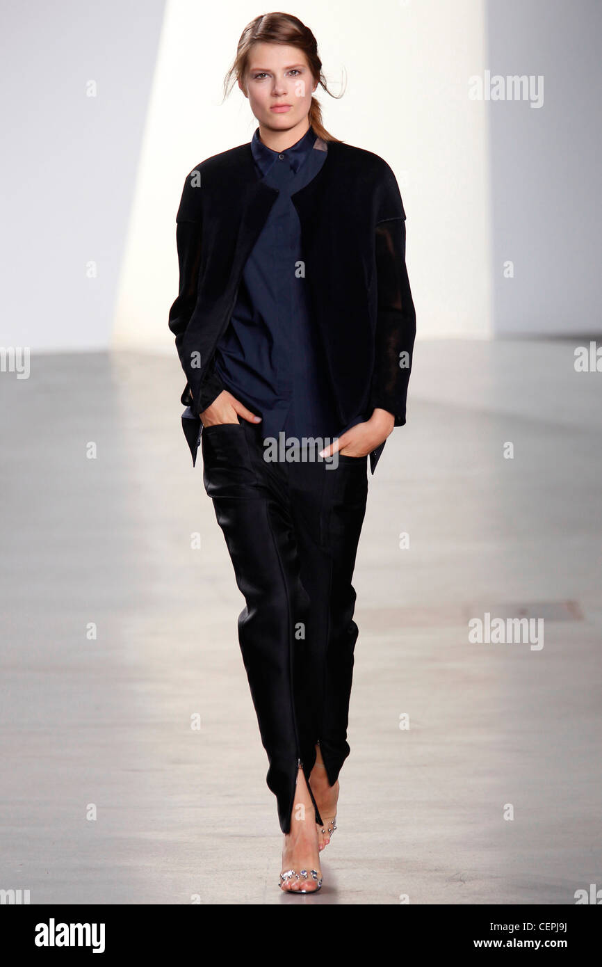 Phillip Lim New York Ready to WearSpringSummer 2012 Stock Photo - Alamy