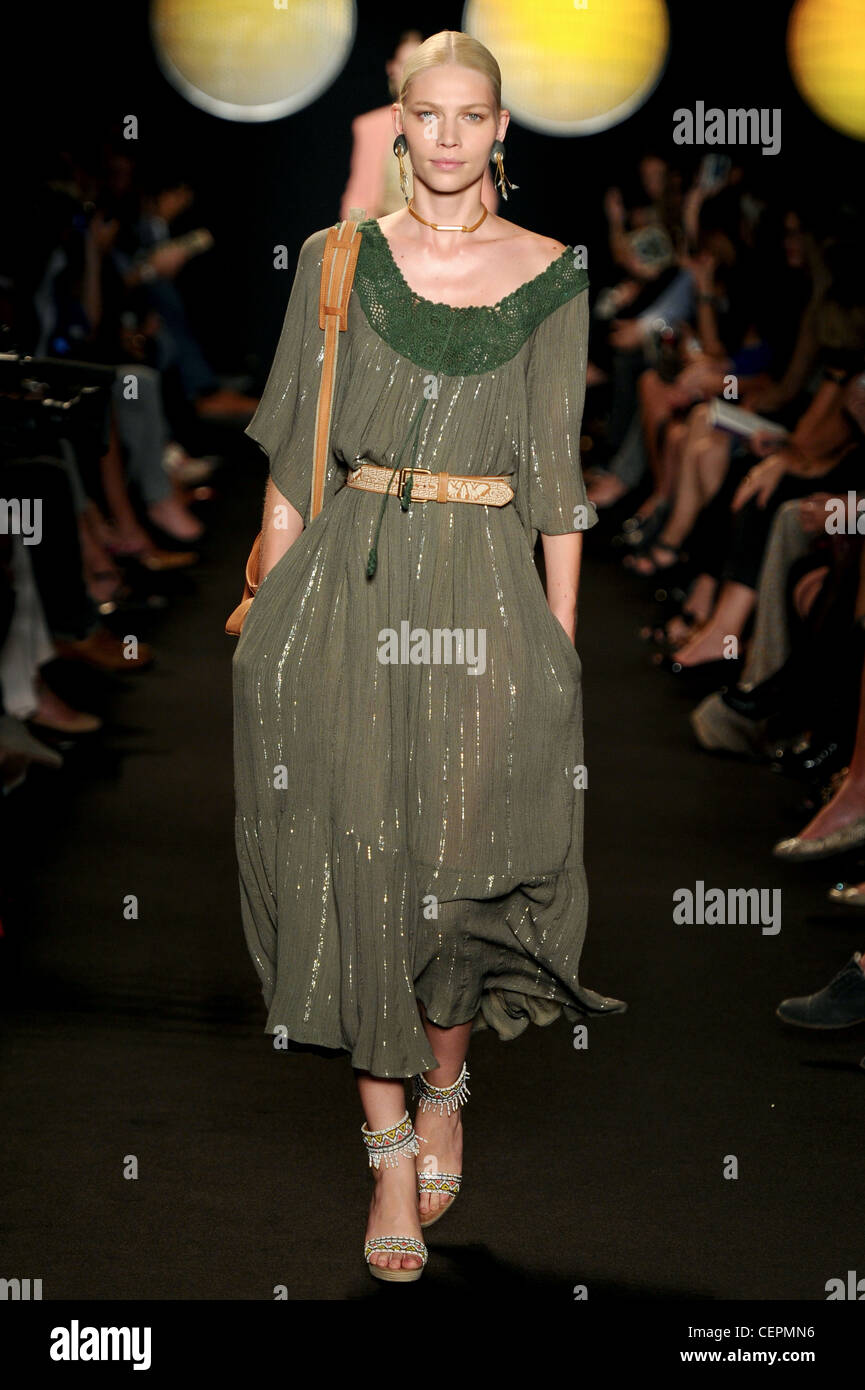 Paul and Joe Paris Ready to WearSpringSummer 2012 Stock Photo - Alamy