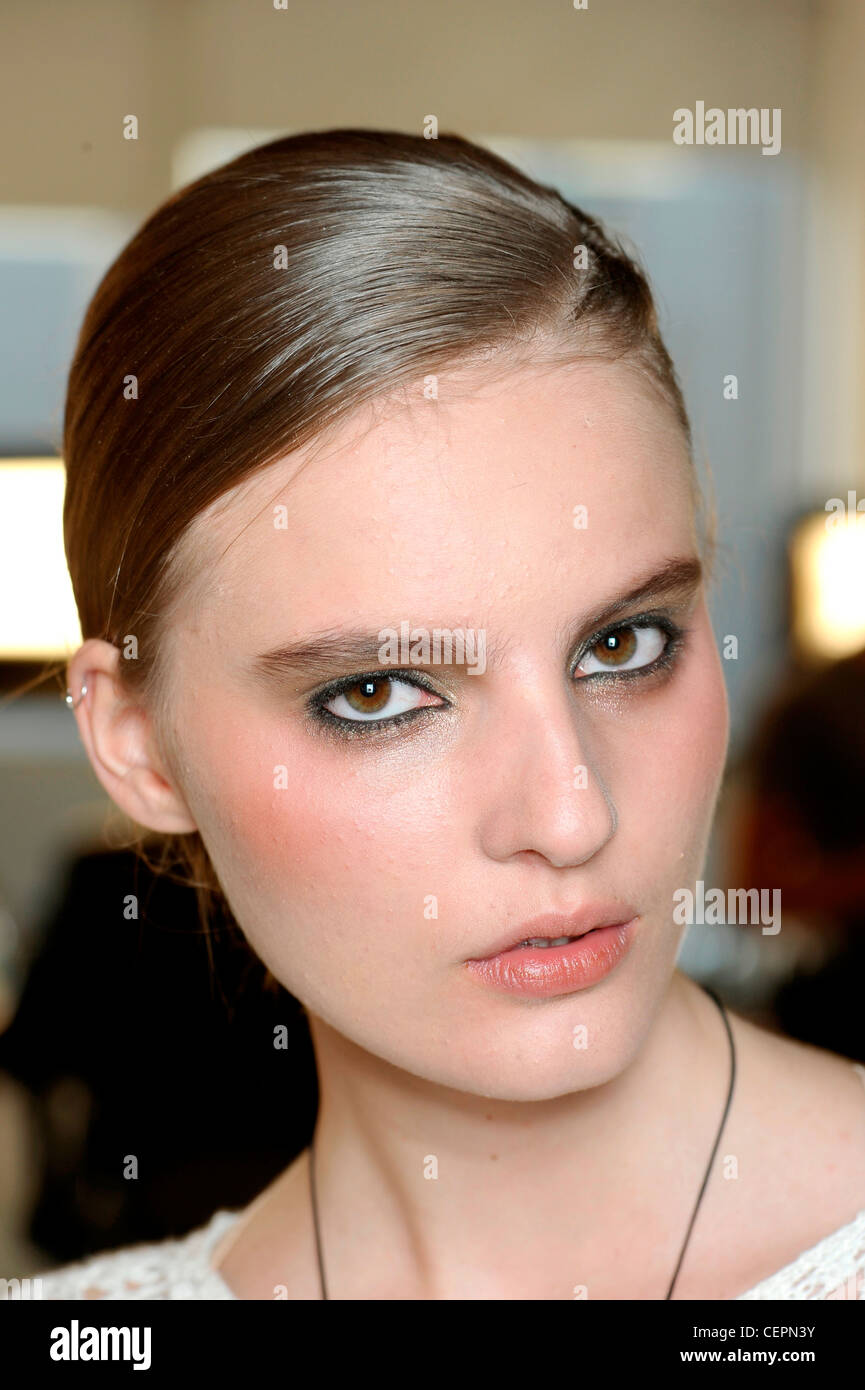 Zero Maria Cornejo Backstage New York Ready to Wear Spring Summer 2012 ...